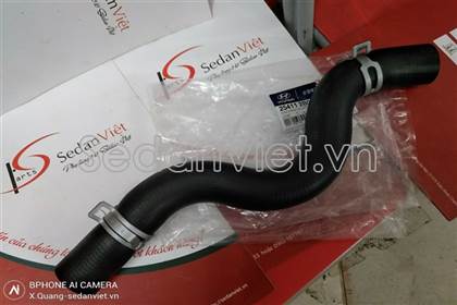 ỐNG NƯỚC VÀO KÉT NƯỚC HYUNDAI SANTAFE 254112B700 CHÍNH HÃNG