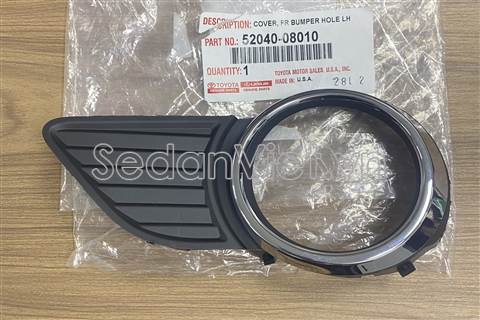 ỐP ĐÈN GẦM TOYOTA SIENNA 5204008010 CHÍNH HÃNG - SEDANVIET.VN
