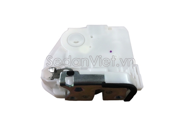 Ổ KHÓA NGẬM CÁNH CỬA MITSUBISHI ATTRAGE 5745A425 CHÍNH HÃNG - SEDANVIET.VN