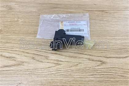 MÔ TƠ BƠM NƯỚC RỬA KÍNH MITSUBISHI XPANDER 8260A409 CHÍNH HÃNG ...