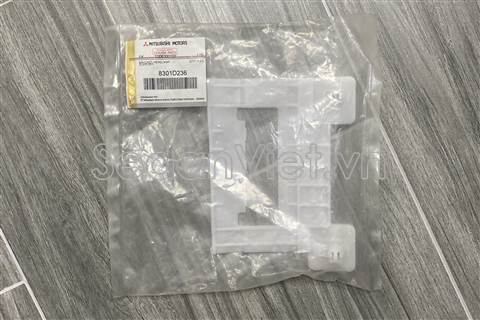 GIÁ BẮT ĐÈN PHA MITSUBISHI XPANDER 8301D236 CHÍNH HÃNG - SEDANVIET.VN
